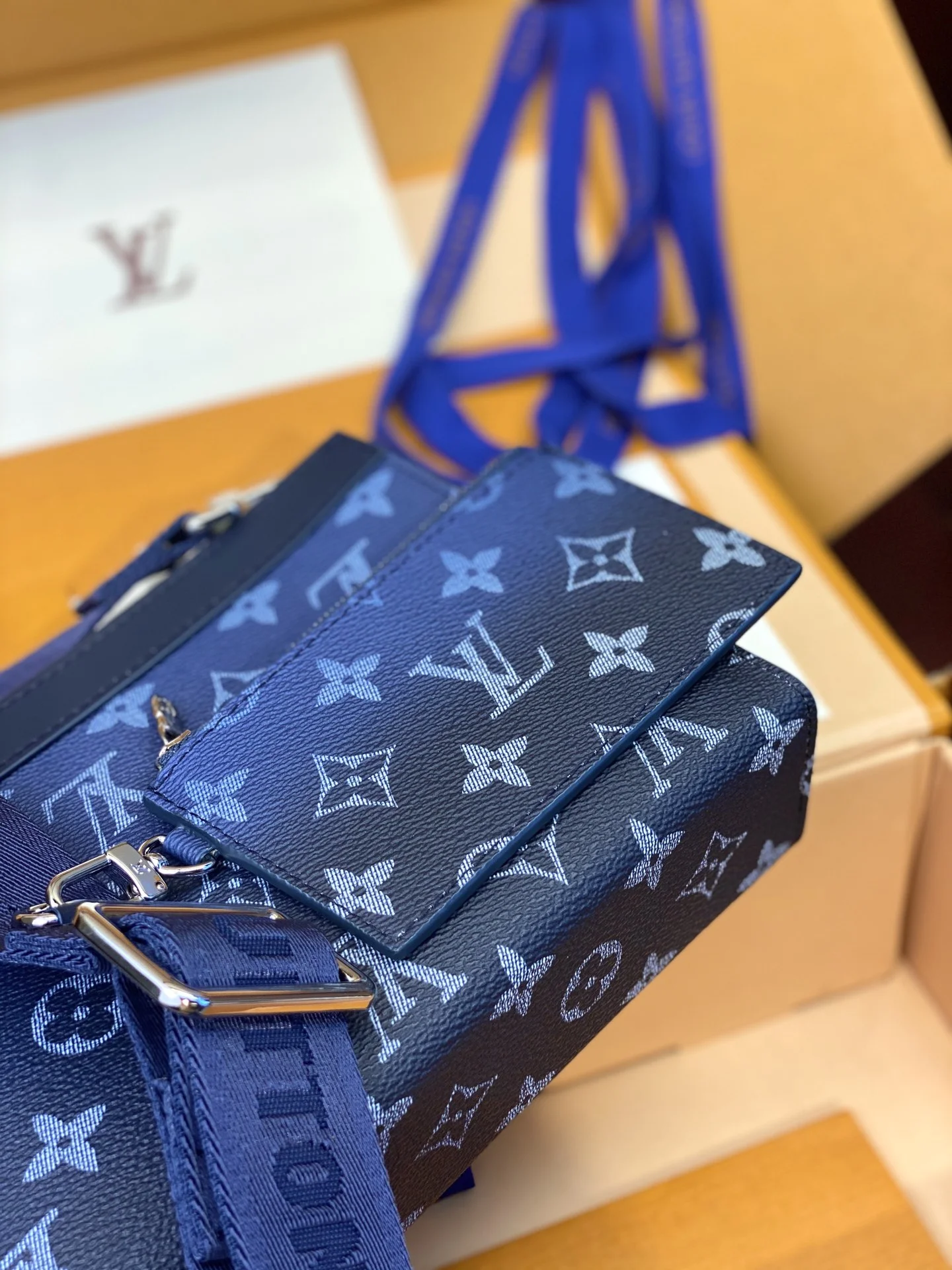 Indistinguishable Louis Vuitton Satchel Bags