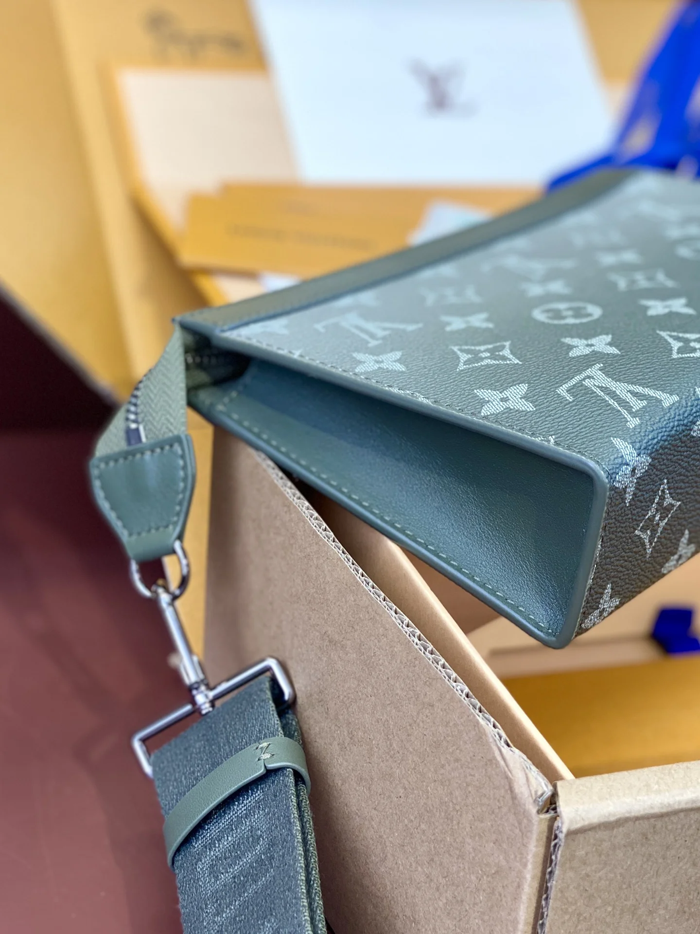 Low-cost Louis Vuitton Satchel Bags
