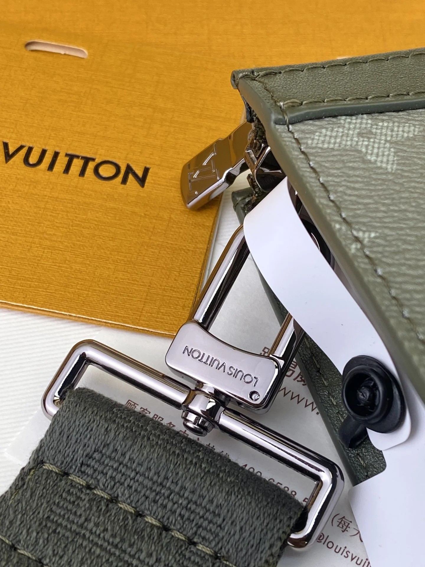Low-cost Louis Vuitton Satchel Bags