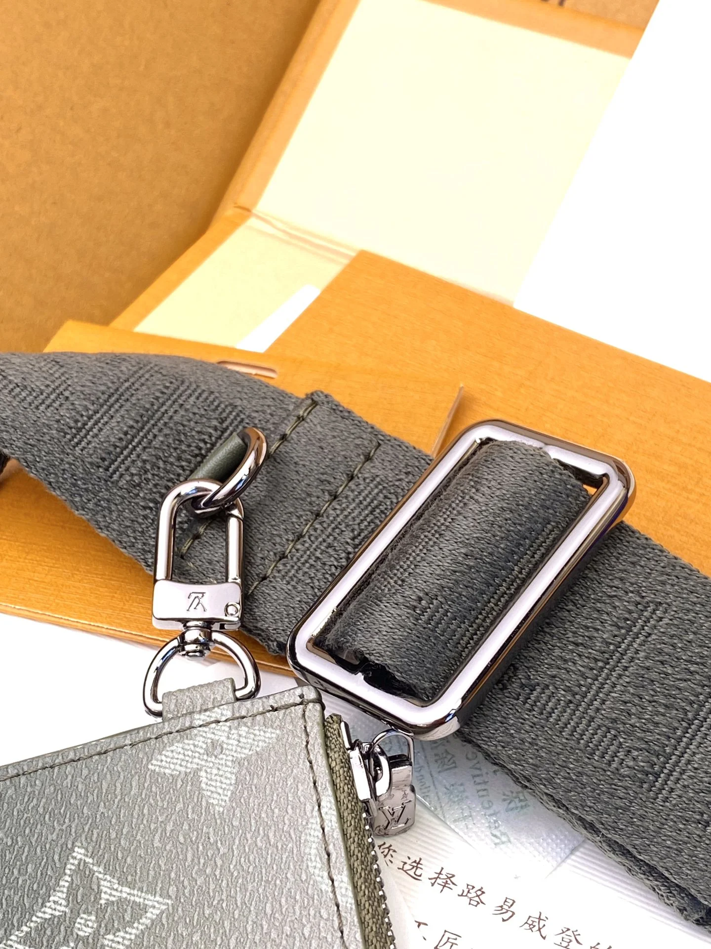 Low-cost Louis Vuitton Satchel Bags