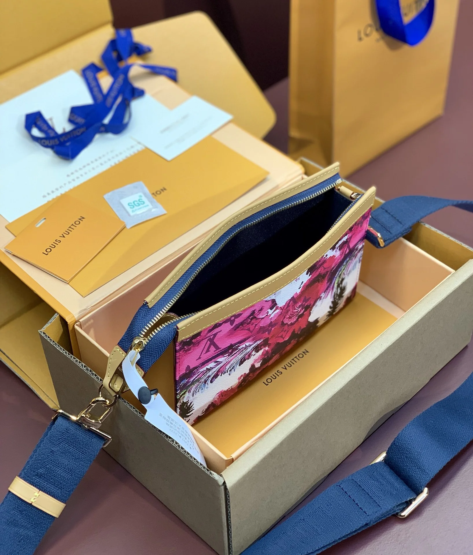 Top mirror Louis Vuitton Satchel Bags