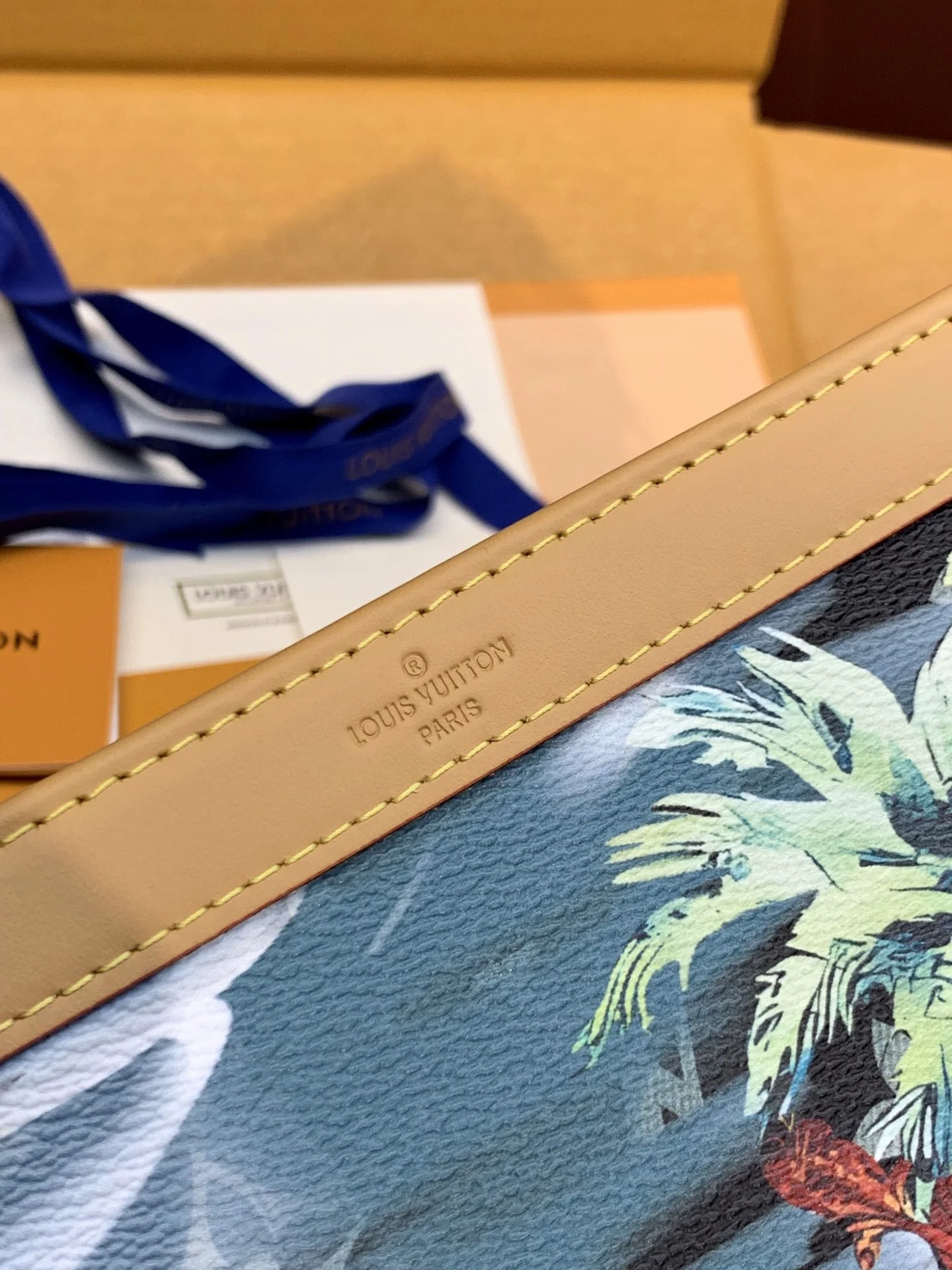 Exact replica Louis Vuitton Satchel Bags