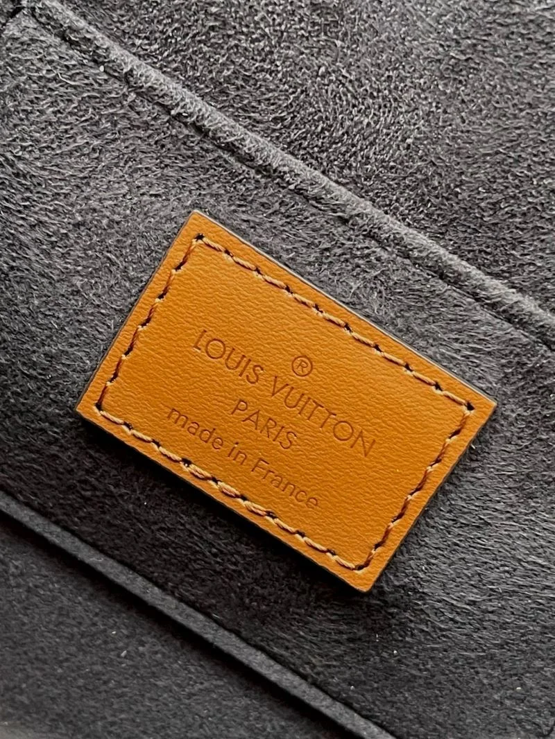 Accurate model Louis Vuitton Satchel Bags