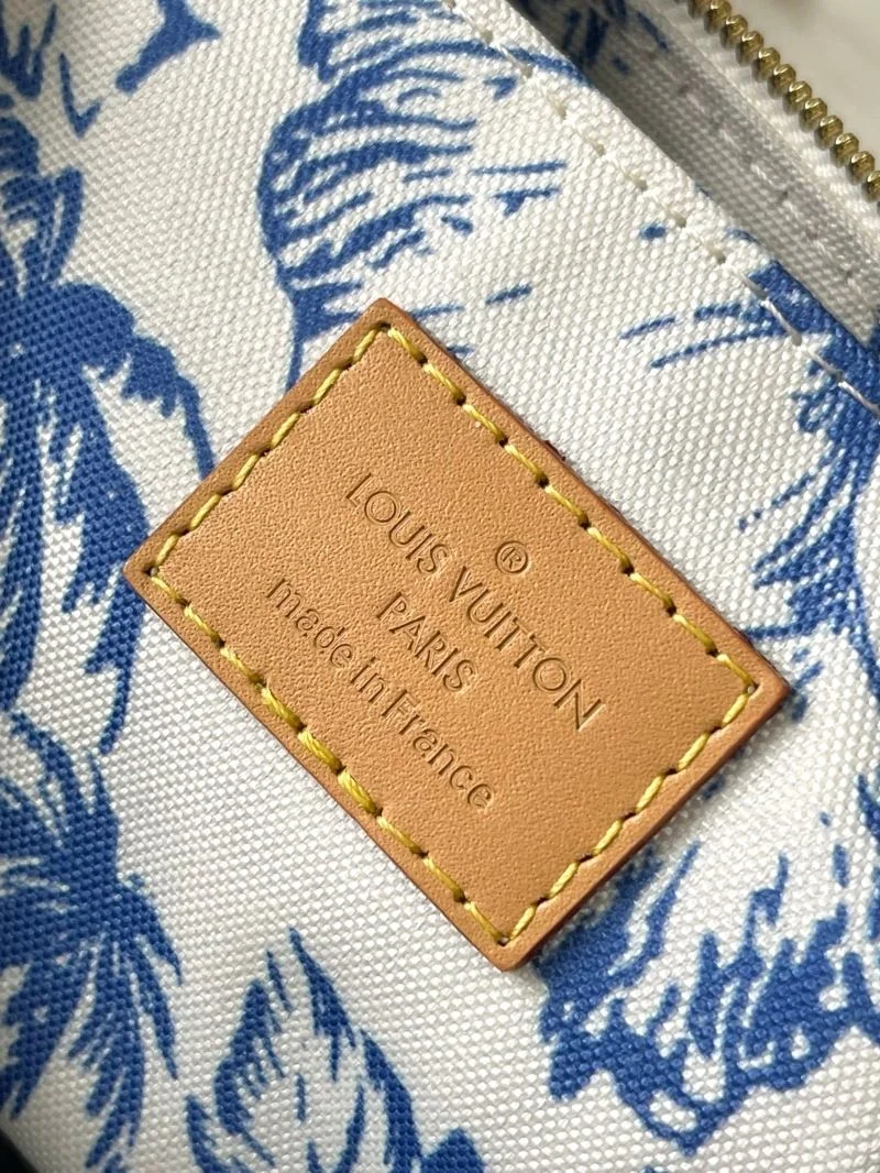 Exact replica Louis Vuitton Satchel Bags