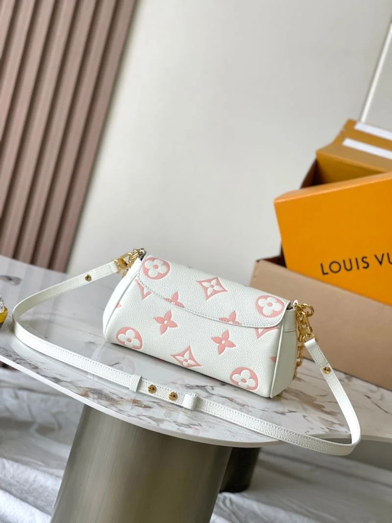 Top mirror Louis Vuitton Satchel Bags