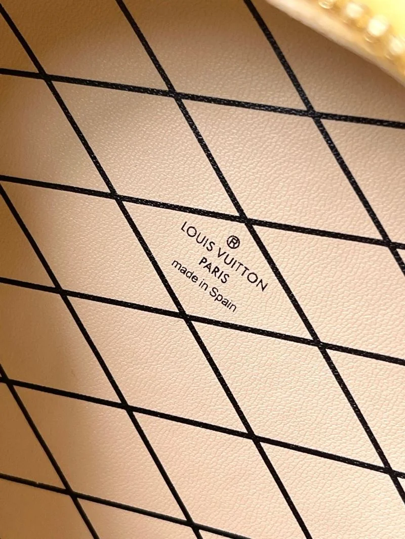 Bargain Louis Vuitton Satchel Bags