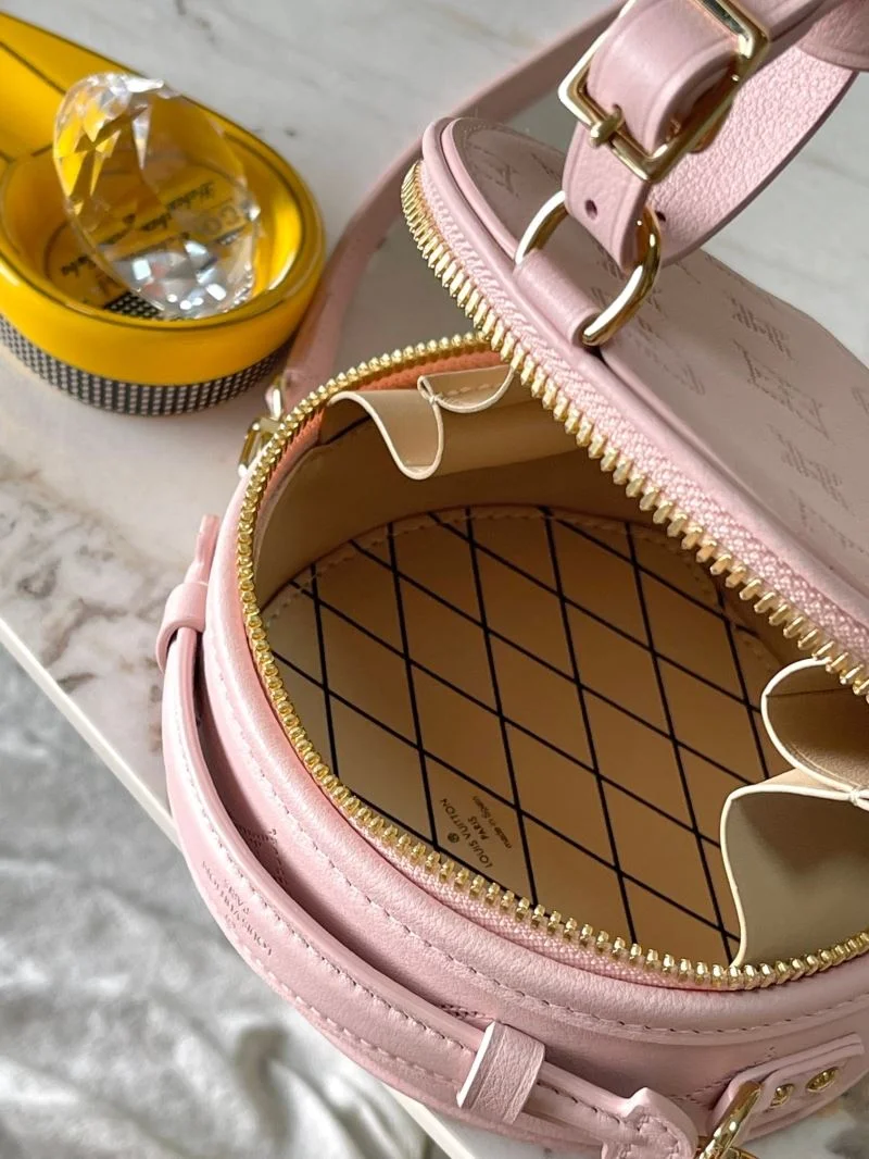 Precise copy Louis Vuitton Satchel Bags