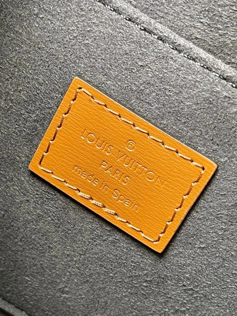 Exact replica Louis Vuitton Satchel Bags