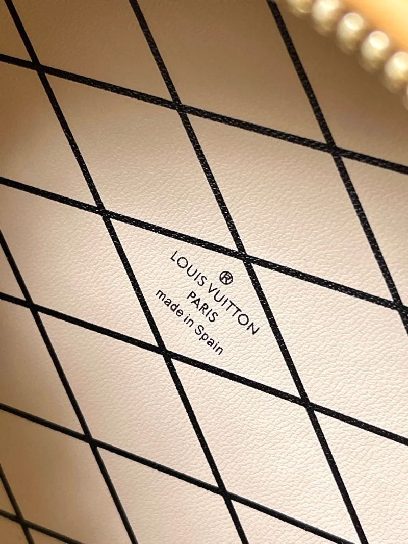 Indistinguishable Louis Vuitton Satchel Bags