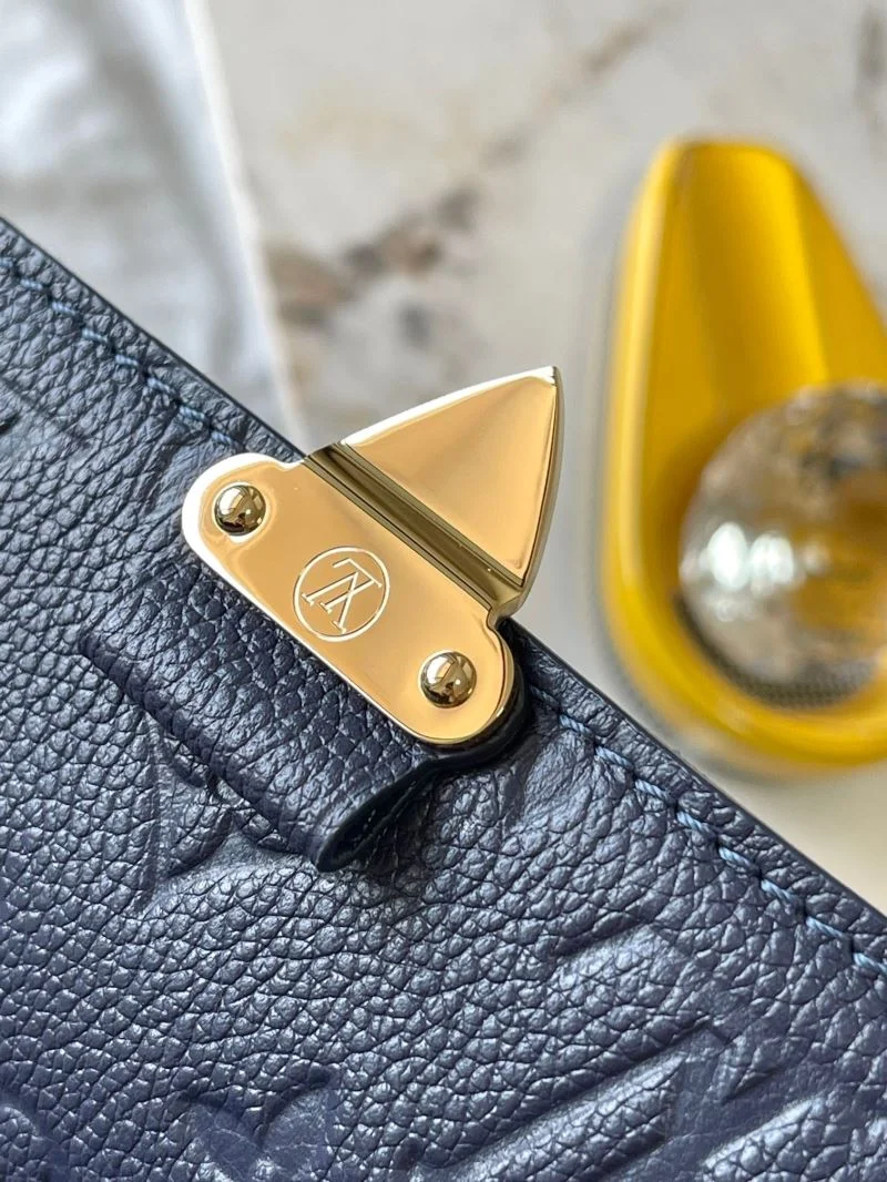 Accurate model Louis Vuitton Satchel Bags
