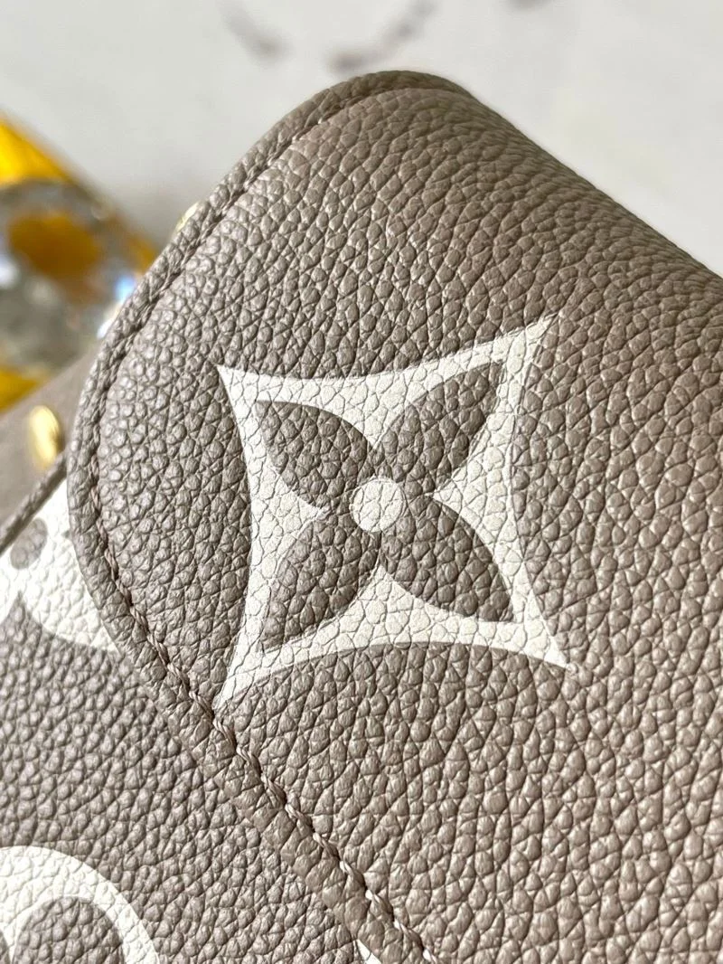 Perfect replica Louis Vuitton Satchel Bags