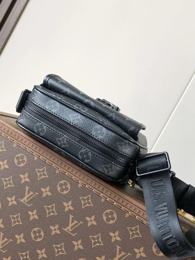 Accurate model Louis Vuitton Satchel Bags