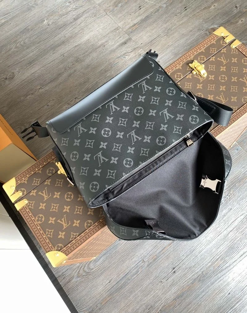 Precise copy Louis Vuitton Satchel Bags