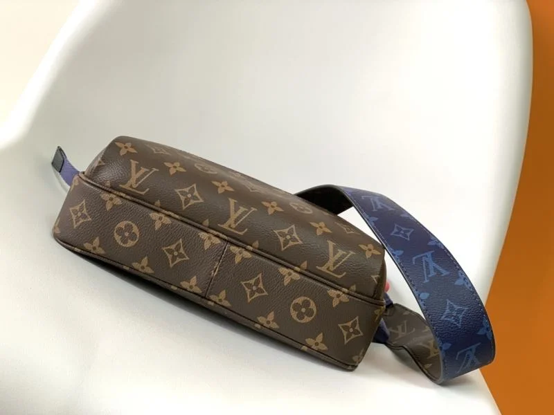 Precise copy Louis Vuitton Satchel Bags
