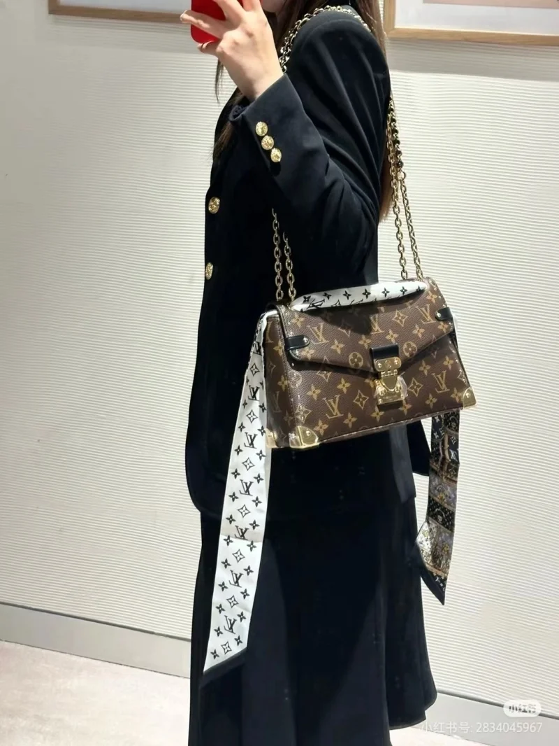 Top mirror Louis Vuitton Satchel Bags
