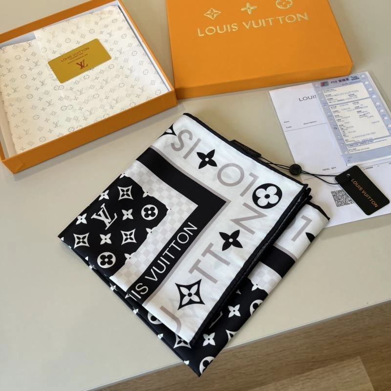 Exact replica Louis Vuitton Scarf