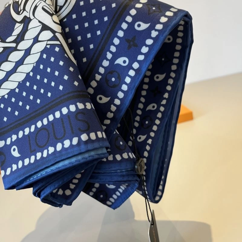 Value-priced Louis Vuitton Scarf