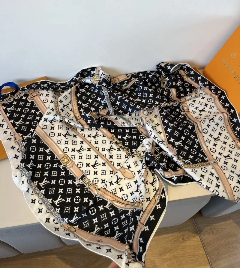 Value-priced Louis Vuitton Scarf
