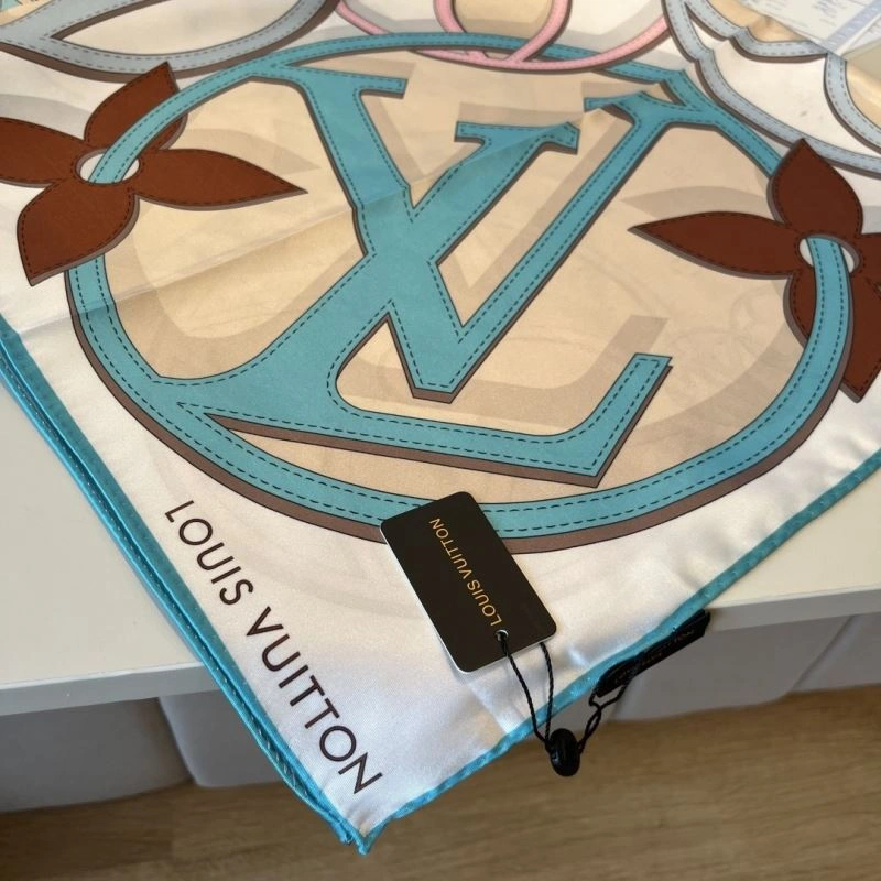 Indistinguishable Louis Vuitton Scarf
