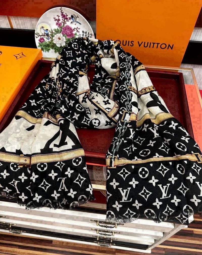 Bargain Louis Vuitton Scarf