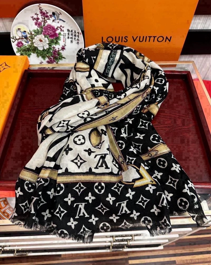 Bargain Louis Vuitton Scarf