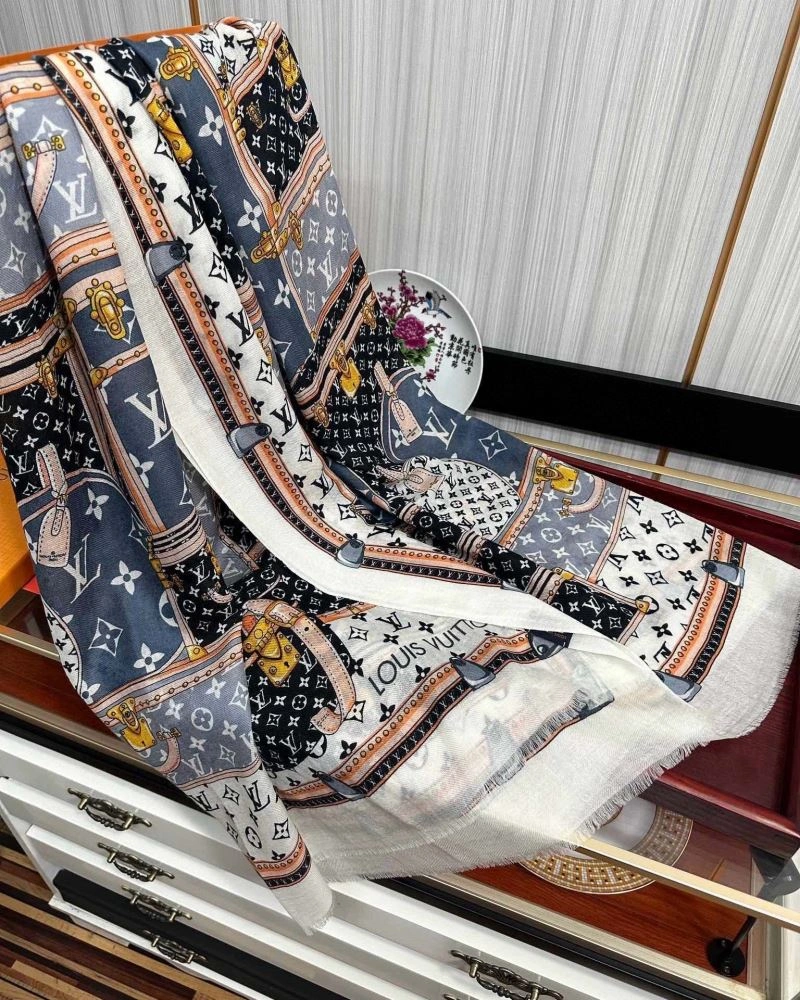 Discounted Louis Vuitton Scarf