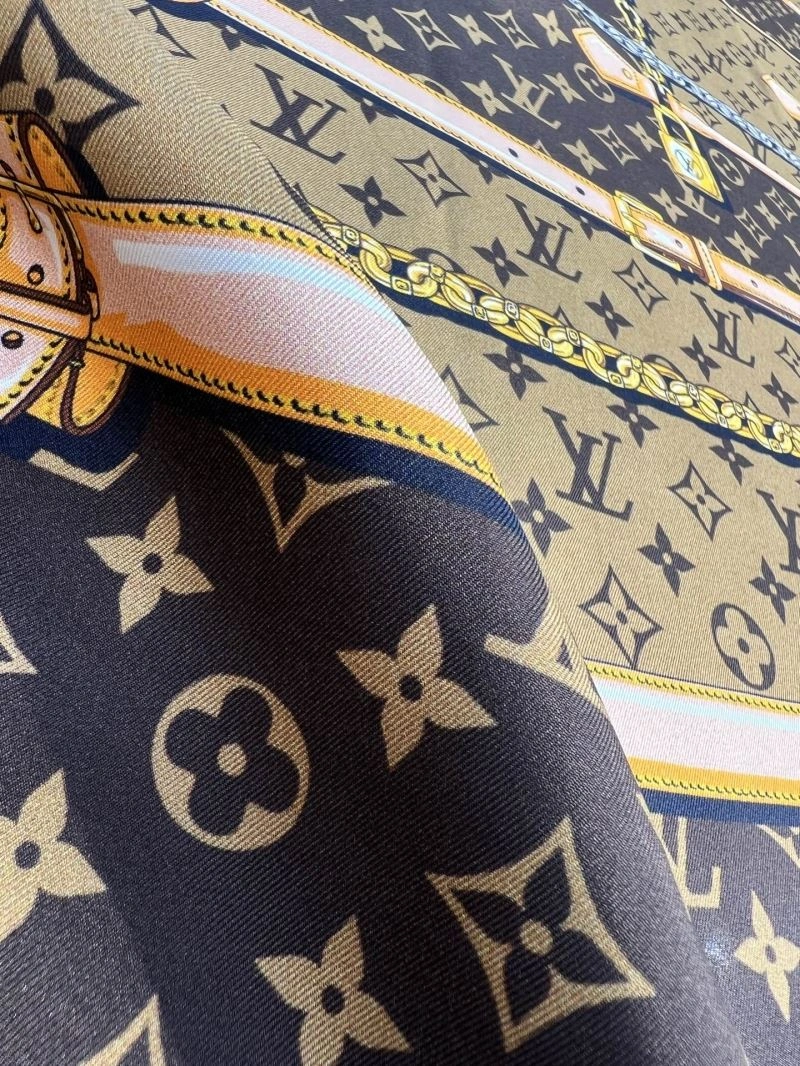 Accurate model Louis Vuitton Scarf