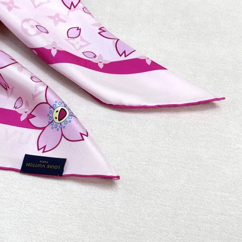 Discounted Louis Vuitton Scarf