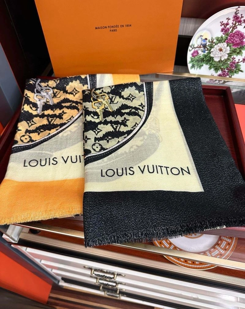 Bargain Louis Vuitton Scarf