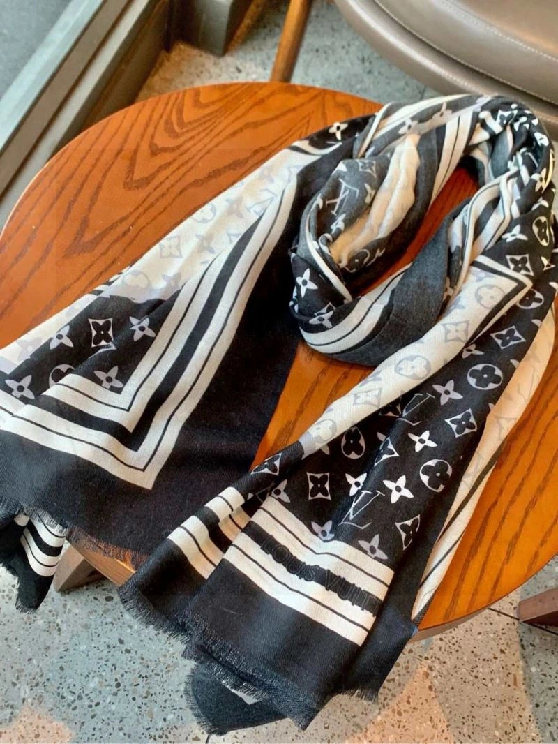 Factory-made Louis Vuitton Scarf
