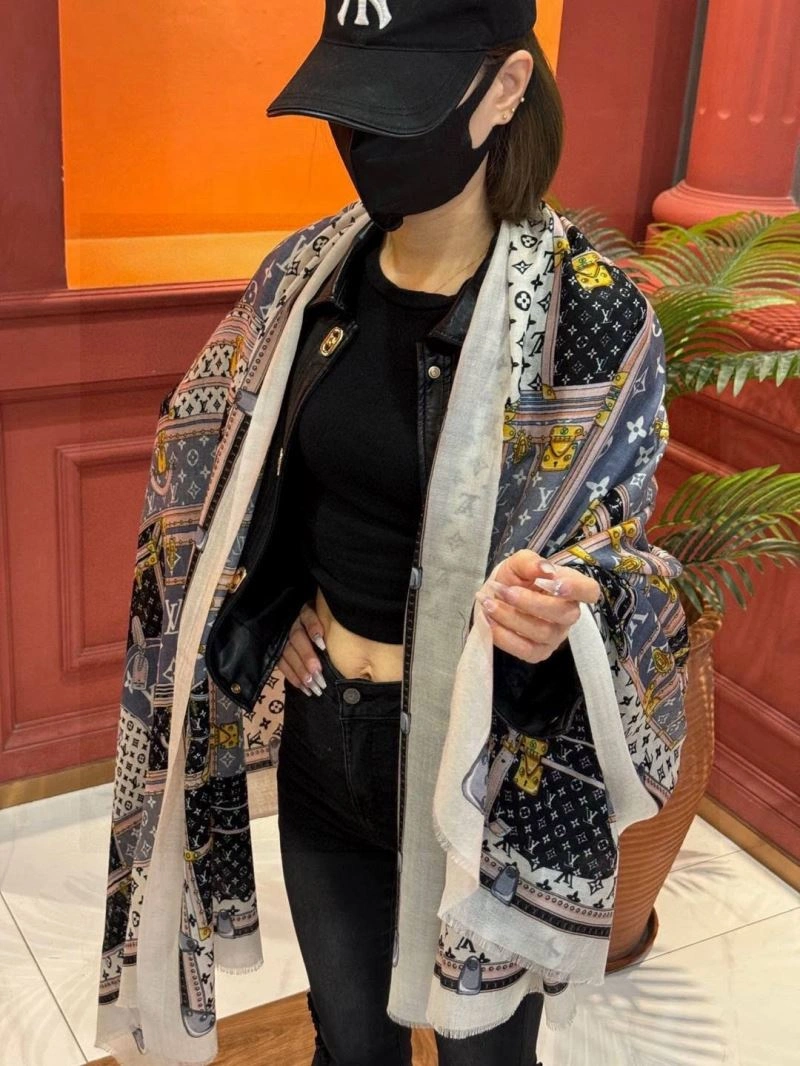 Louis Vuitton Scarf