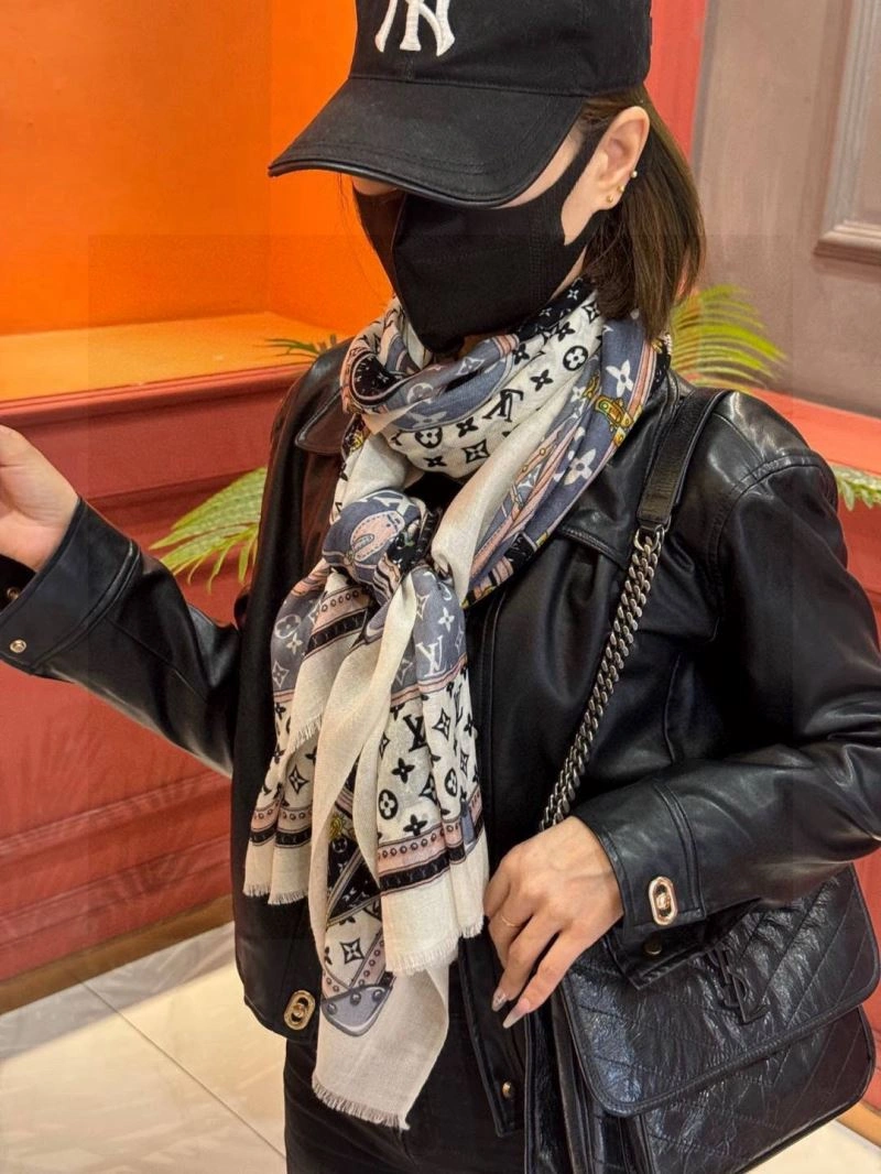 Indistinguishable Louis Vuitton Scarf