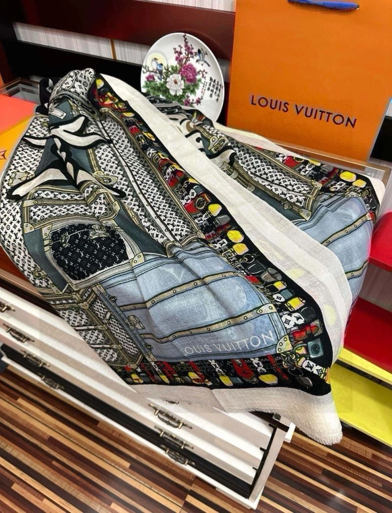 Top match Louis Vuitton Scarf