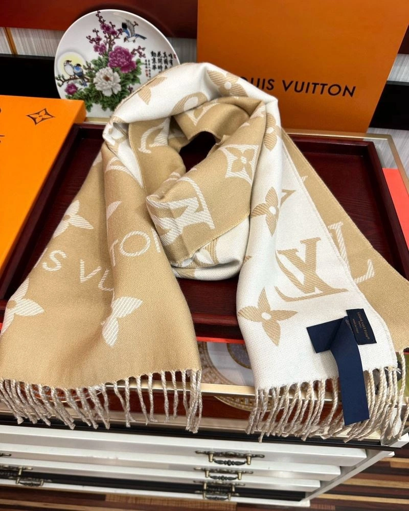 Exact replica Louis Vuitton Scarf