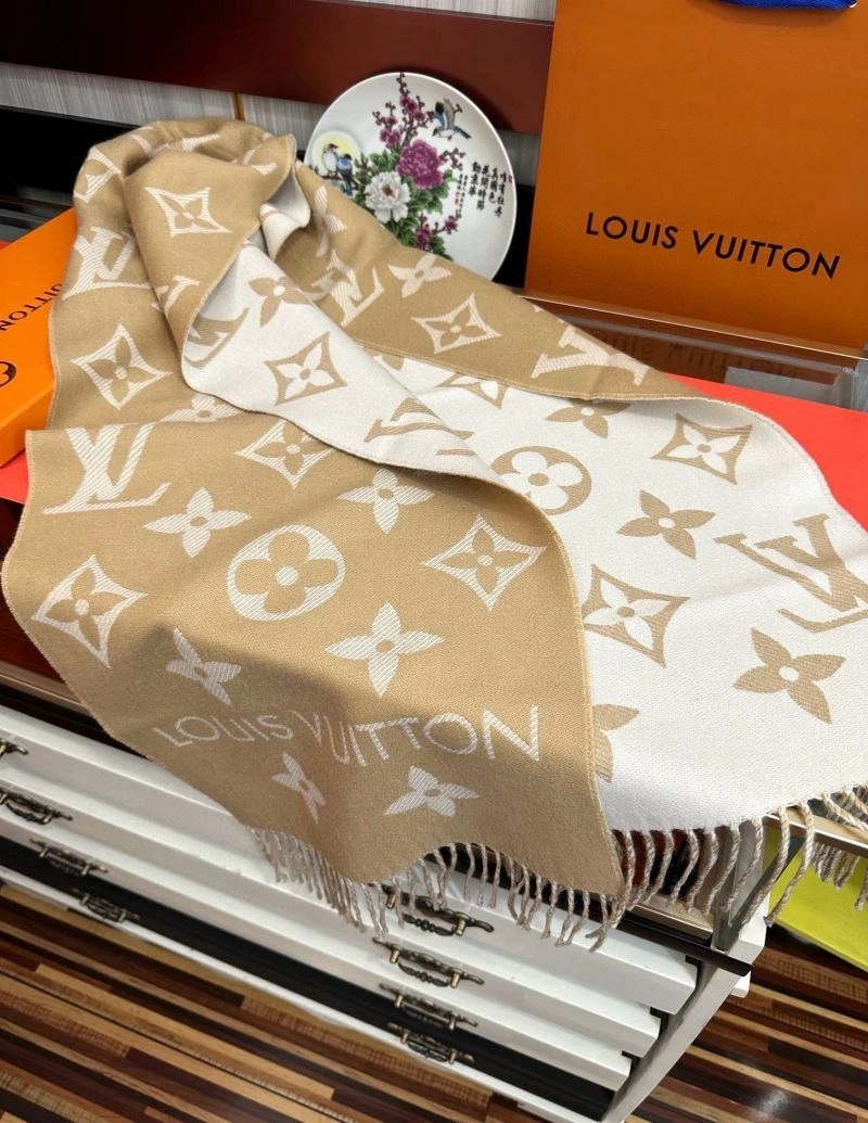 Exact replica Louis Vuitton Scarf