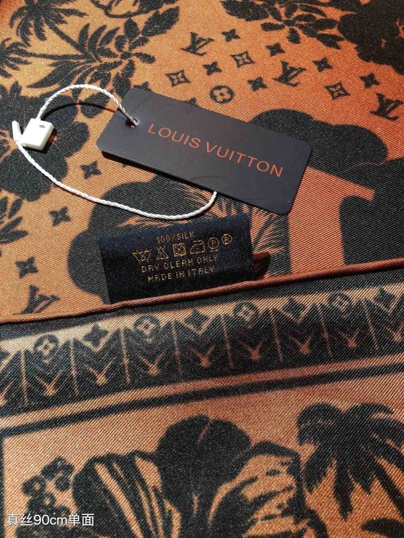 Accurate model Louis Vuitton Scarf