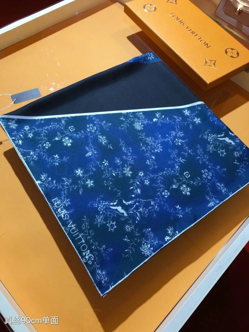 Reasonably priced Louis Vuitton Scarf