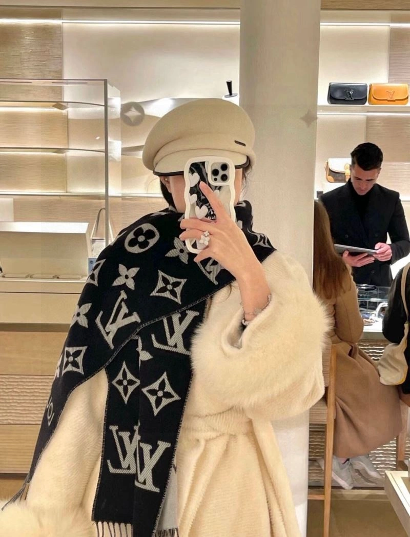 Louis Vuitton Scarf