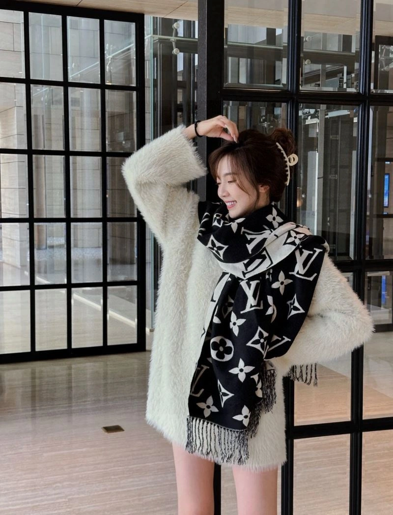 1:1 copy Louis Vuitton Scarf
