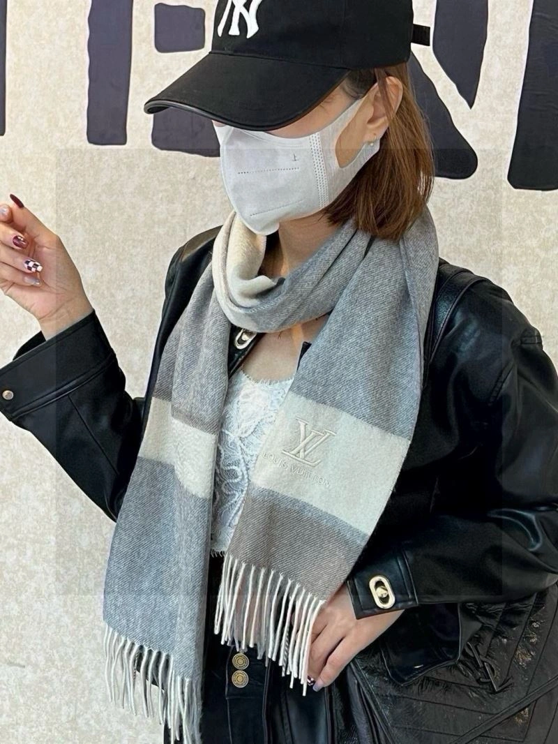 Real Louis Vuitton Scarf