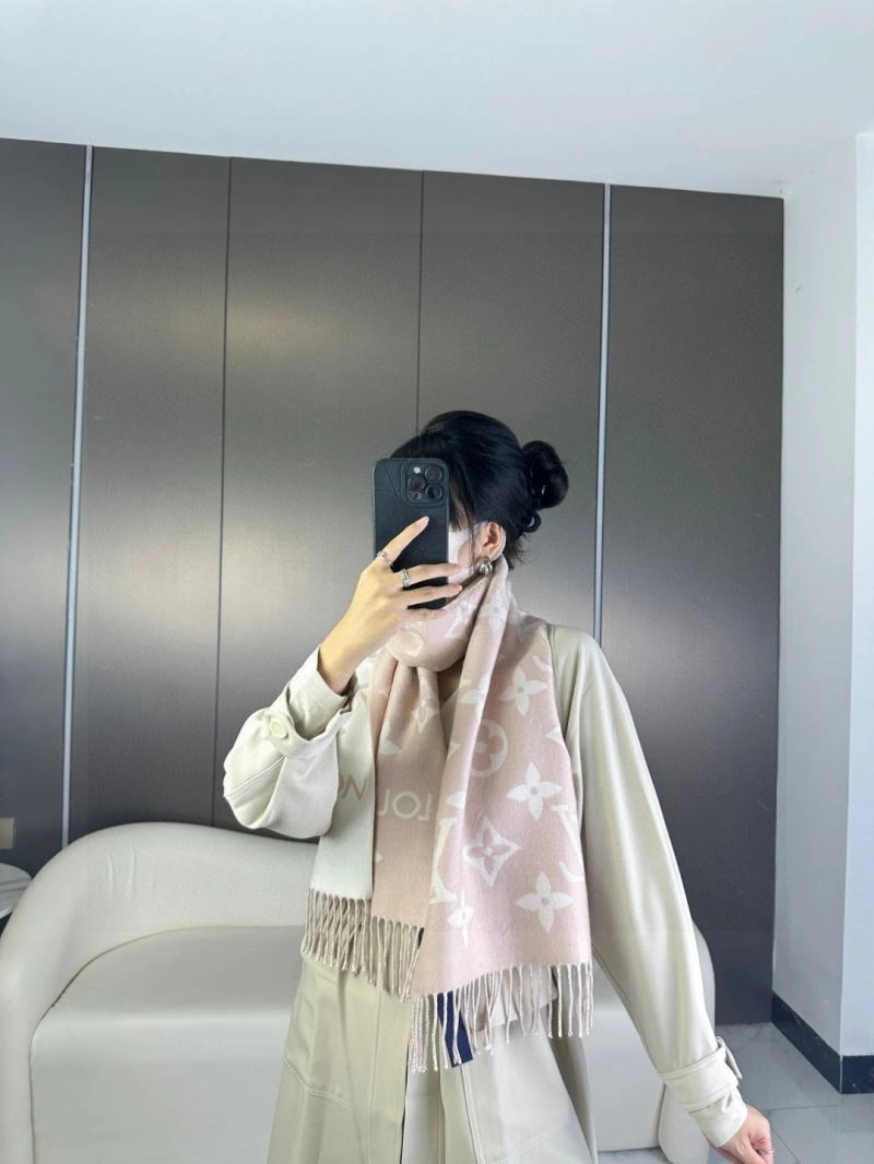 Cut-rate Louis Vuitton Scarf