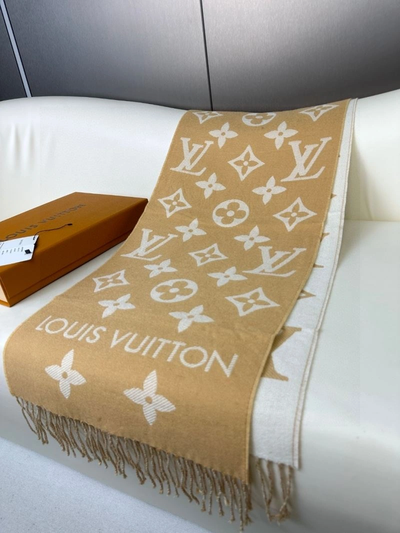 Bargain Louis Vuitton Scarf