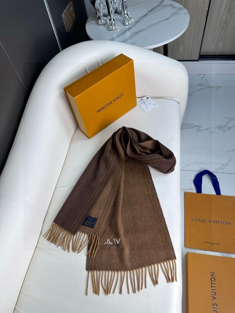 Accurate model Louis Vuitton Scarf