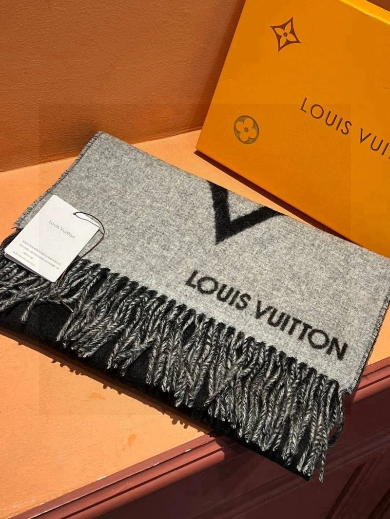 Bargain Louis Vuitton Scarf