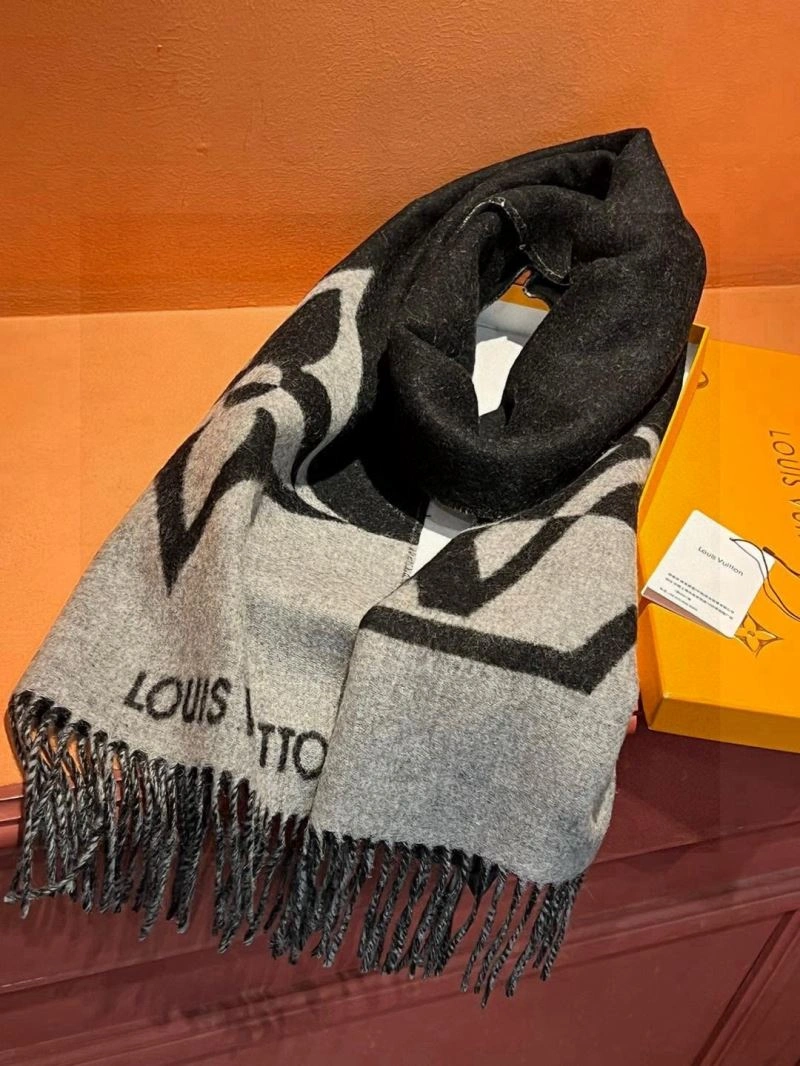 Bargain Louis Vuitton Scarf