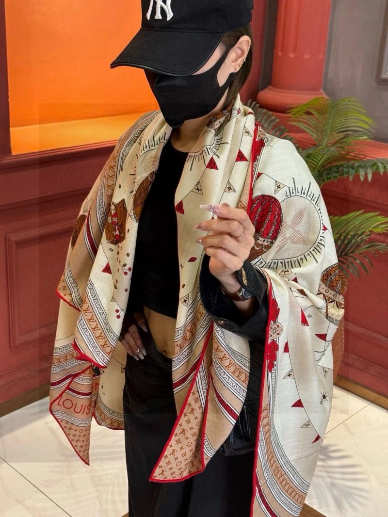 Louis Vuitton Scarf