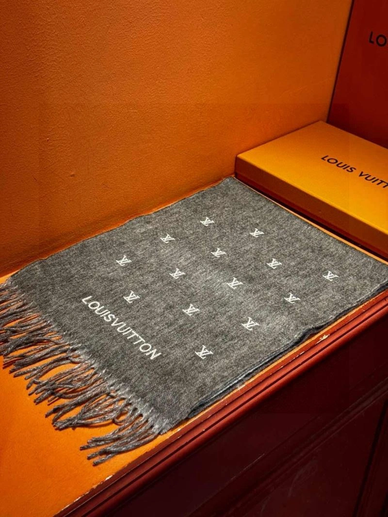 Exact replica Louis Vuitton Scarf