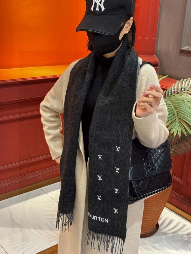 Louis Vuitton Scarf