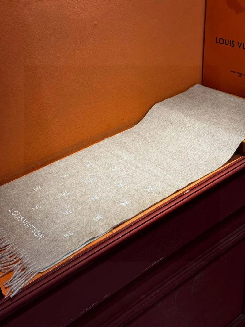 1:1 copy Louis Vuitton Scarf