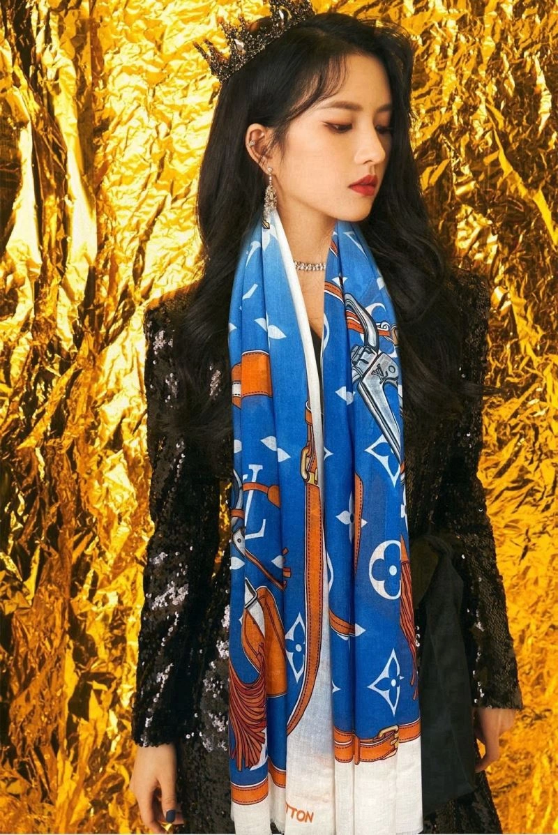 Louis Vuitton Scarf